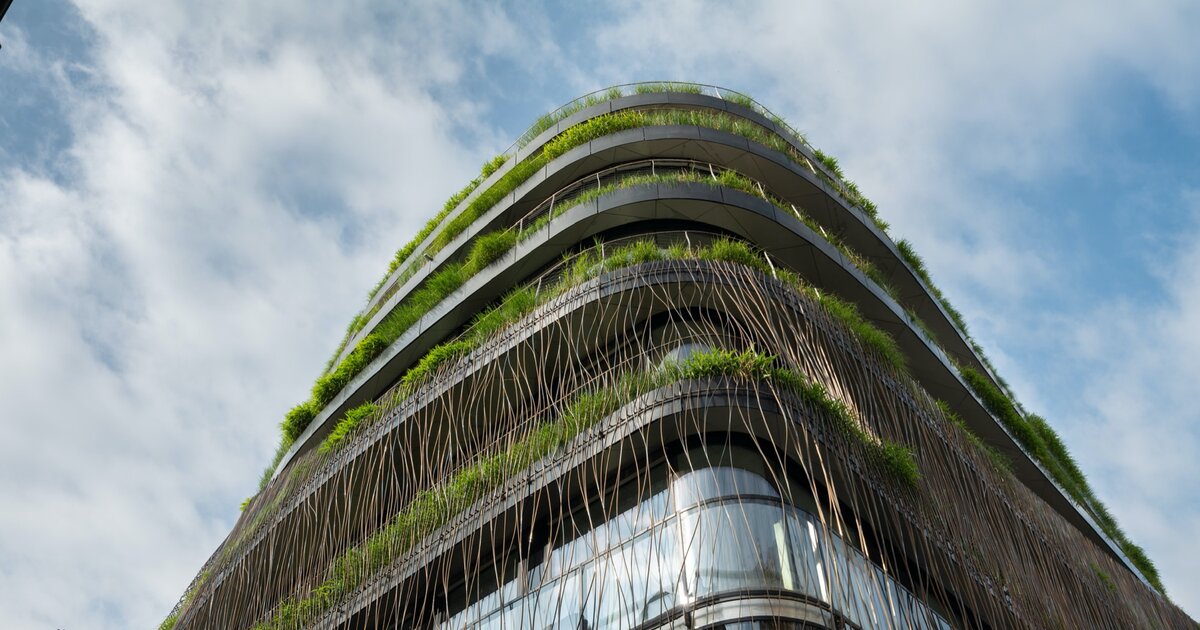 The new polyfunctional DRN building on Národní třída combines the style ...